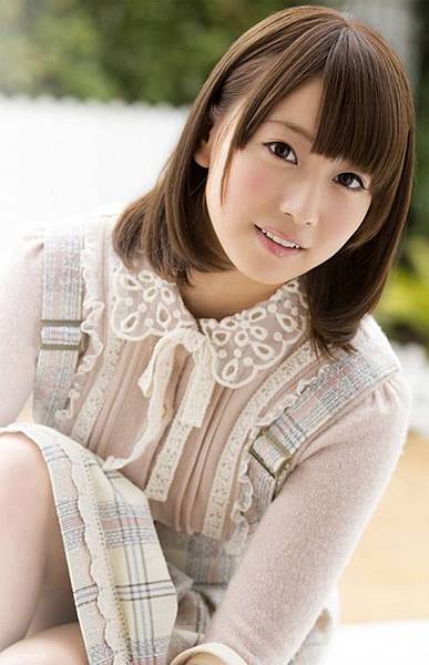 超會噴水的現役女子大學生──初川南(初川みなみ) 喵魔的亂想魔境 痞客邦