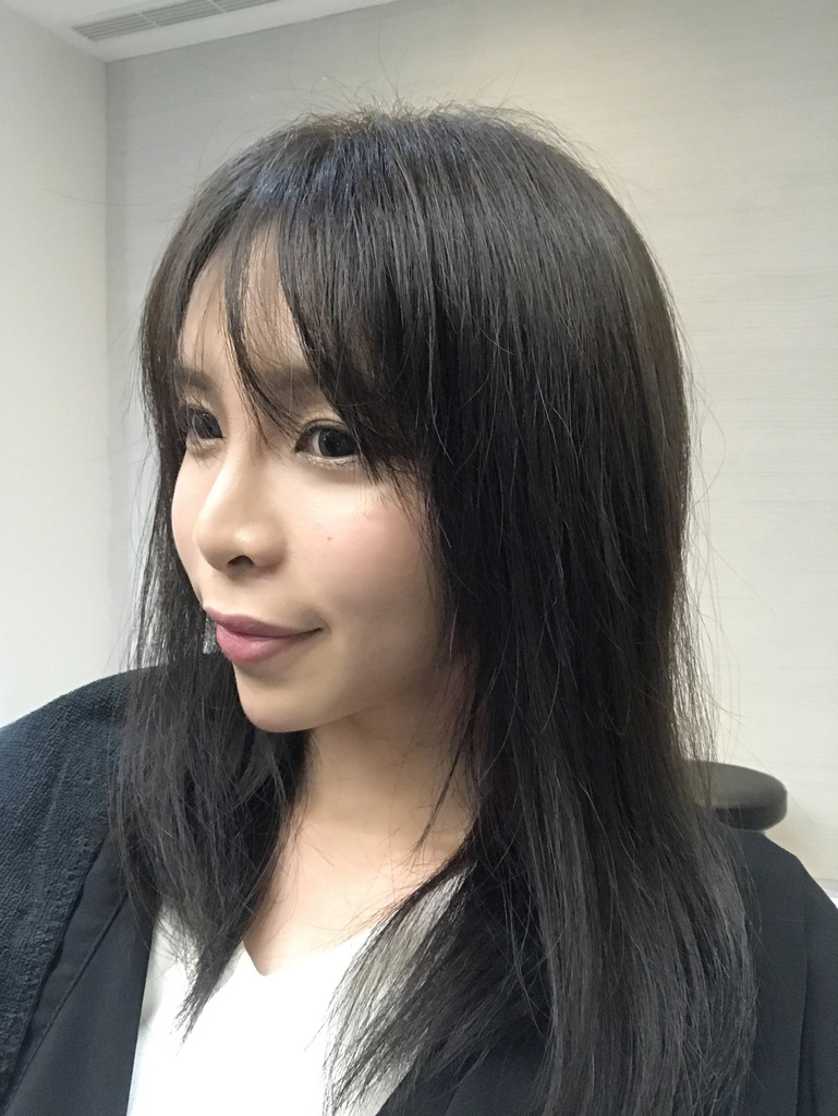 (髮型) GENIC101 染髮+時光奇蹟頂級護髮 設計師Verna& ICE 染髮 適合秋冬的質感霧棕色染髮 @ 潮流、美妝、消費 創造個人化風格的女性社群 PIXstyleMe