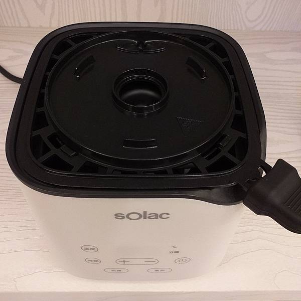 西班牙sOlac氣炸鍋SAF-701W~氣炸/煎烤2合一｜小琪 | 媽咪拜MamiBuy