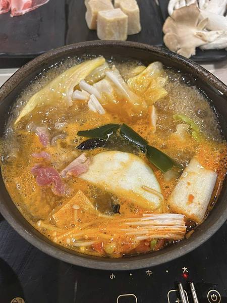 高雄鳳山-金宸火鍋