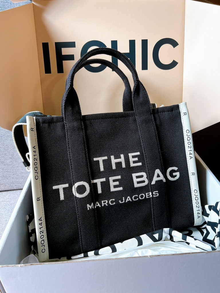 【IFCHIC 購物開箱】MARC JACOBS 托特包推薦！新手媽媽也能輕鬆入手的精品包 - 查莉老實說部落格 - FashionGuide 華人時尚專業評鑑