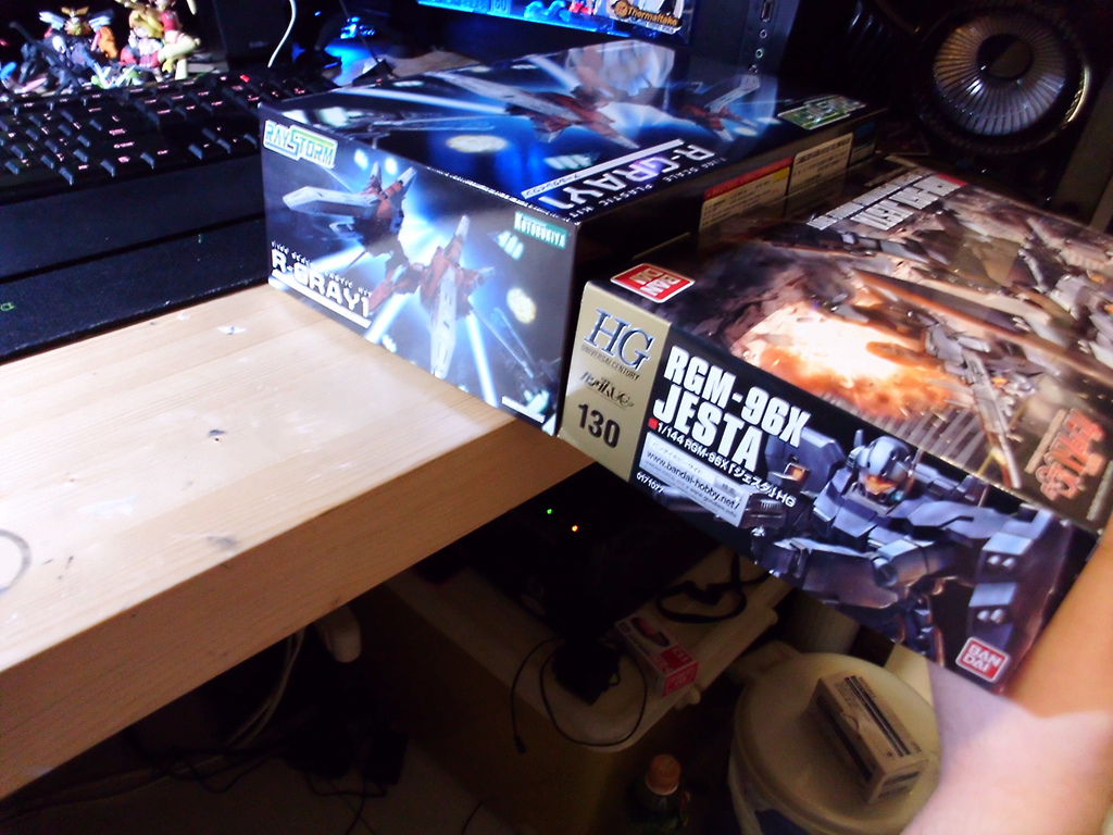 STG空戰射擊遊戲系列計劃第一彈！雷射風暴RAYSTORM R-GRAY戰機開箱 - onealwdk4168的創作 - 巴哈姆特