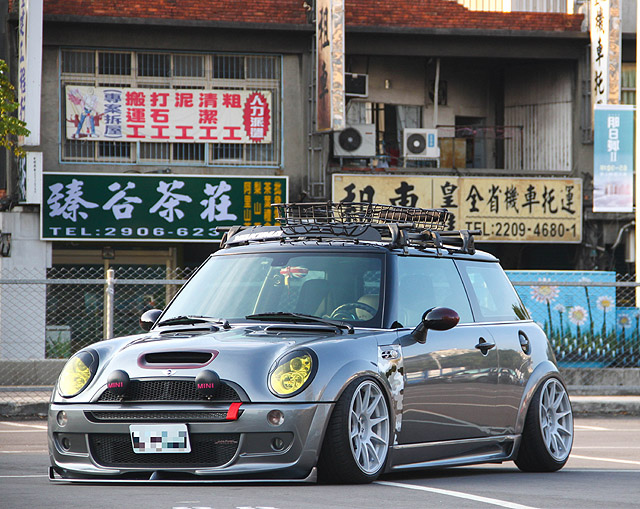 Stretch stance: BMW Mini Cooper S JCW (R53)－毒舌痞子的五四三日記｜痞客邦