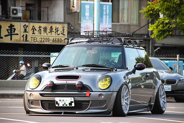 Stretch stance: BMW Mini Cooper S JCW (R53)－毒舌痞子的五四三日記｜痞客邦