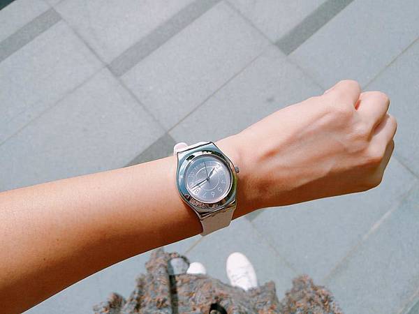 [Acc]運動兼具時尚的女力腕錶♥Swatch By Coco Ho 衝浪公主聯名款#玫瑰金 @ 潮流、美妝、消費 創造個人化風格的女性社群 ...