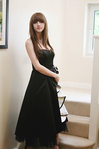 【轉】【介紹文】御宅女神 Beckii 化身小淑女 - s1385999的創作 - 巴哈姆特