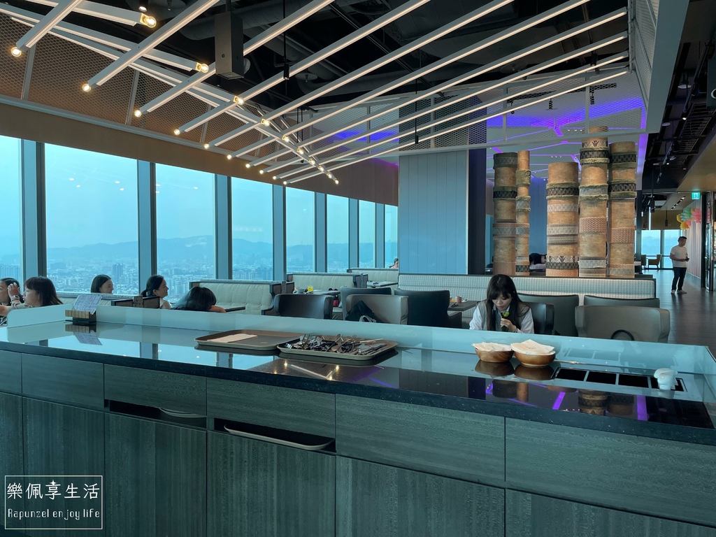 INPARADISE饗饗 新莊店 宏匯思源i-Tower 39F，最難訂位的超人氣高空buffet│-樂佩享生活－樂佩享生活｜痞客邦