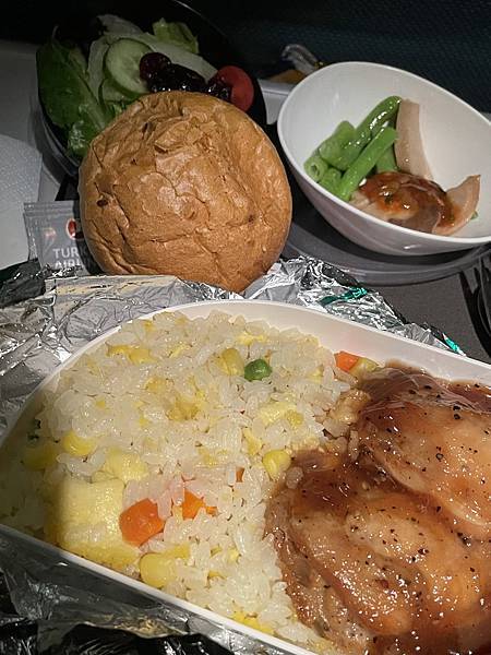 2023土耳其行-土耳其航空台北=>土耳其(TK25)－愛吃金牛的玩樂日記｜痞客邦