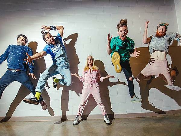 歌詞翻譯║Walk Off The Earth – My Stupid Heart｜地球漫步樂團 – 我愚蠢的心－TT's Music ...