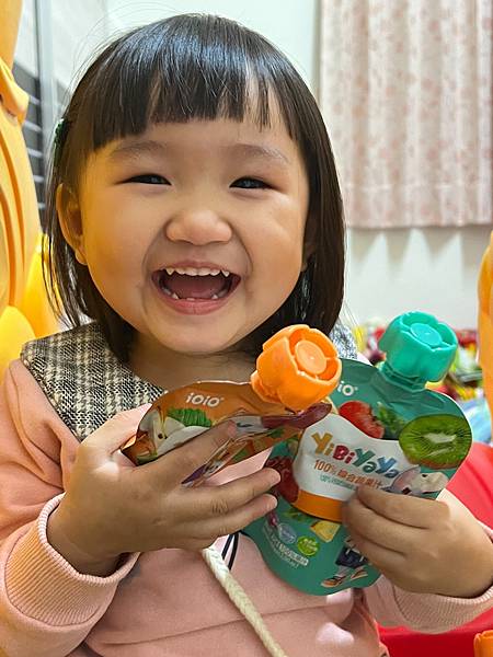 iOiO新品\一比呀呀100%果汁/大人小孩愛不釋手｜小小晏生活點滴 | 媽咪拜MamiBuy