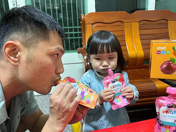 iOiO新品\一比呀呀100%果汁/大人小孩愛不釋手｜小小晏生活點滴 | 媽咪拜MamiBuy