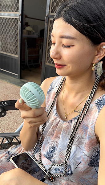 質感好物推薦xRASTO手持充電風扇、防水藍牙耳機｜喬媽三寶媽 | 媽咪拜MamiBuy