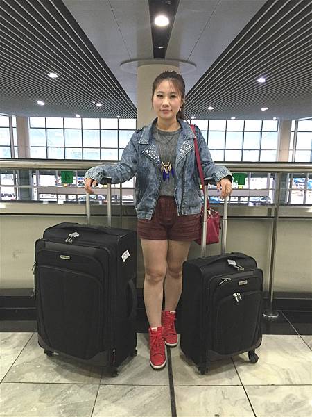 【流行】耐塞又好推的行李箱經典品牌 * Samsonite Movelite Extreme 27吋+21吋行李箱組好市多專售 - By ...